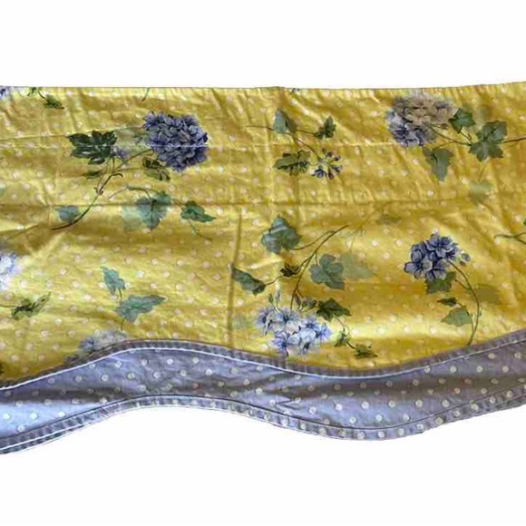 Waverly | Accents | Waverly Valance Hydrangea With Scalloped Hem Usa ...